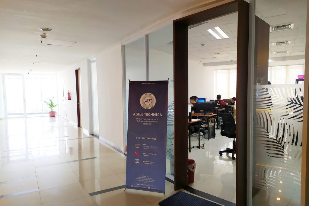 New Office : New Media Tower Universitas Multimedia Nusantara 11th ...